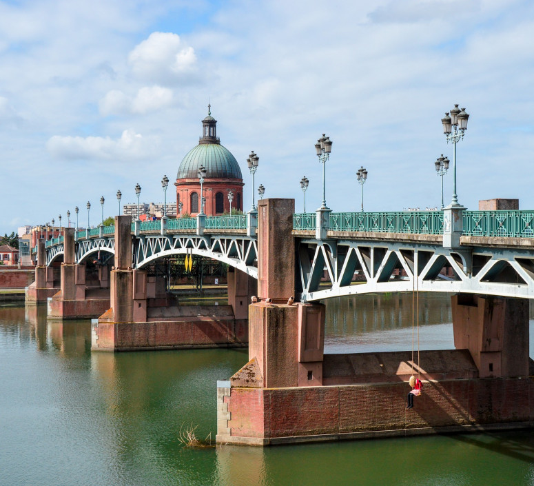 Travel to Toulouse - Aircalin